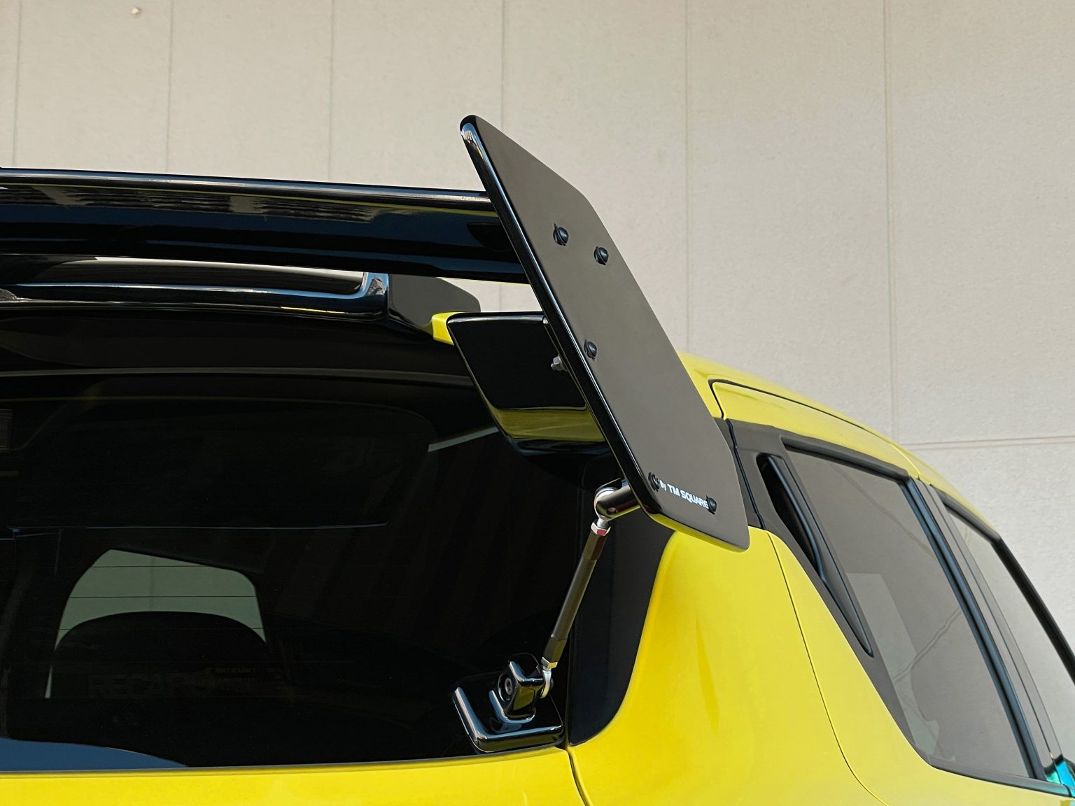 MINORU TANAKA BLOG » Blog Archive » TM-SQUARE リアウイング ＜ZC33S＞ WEBページ完成！！